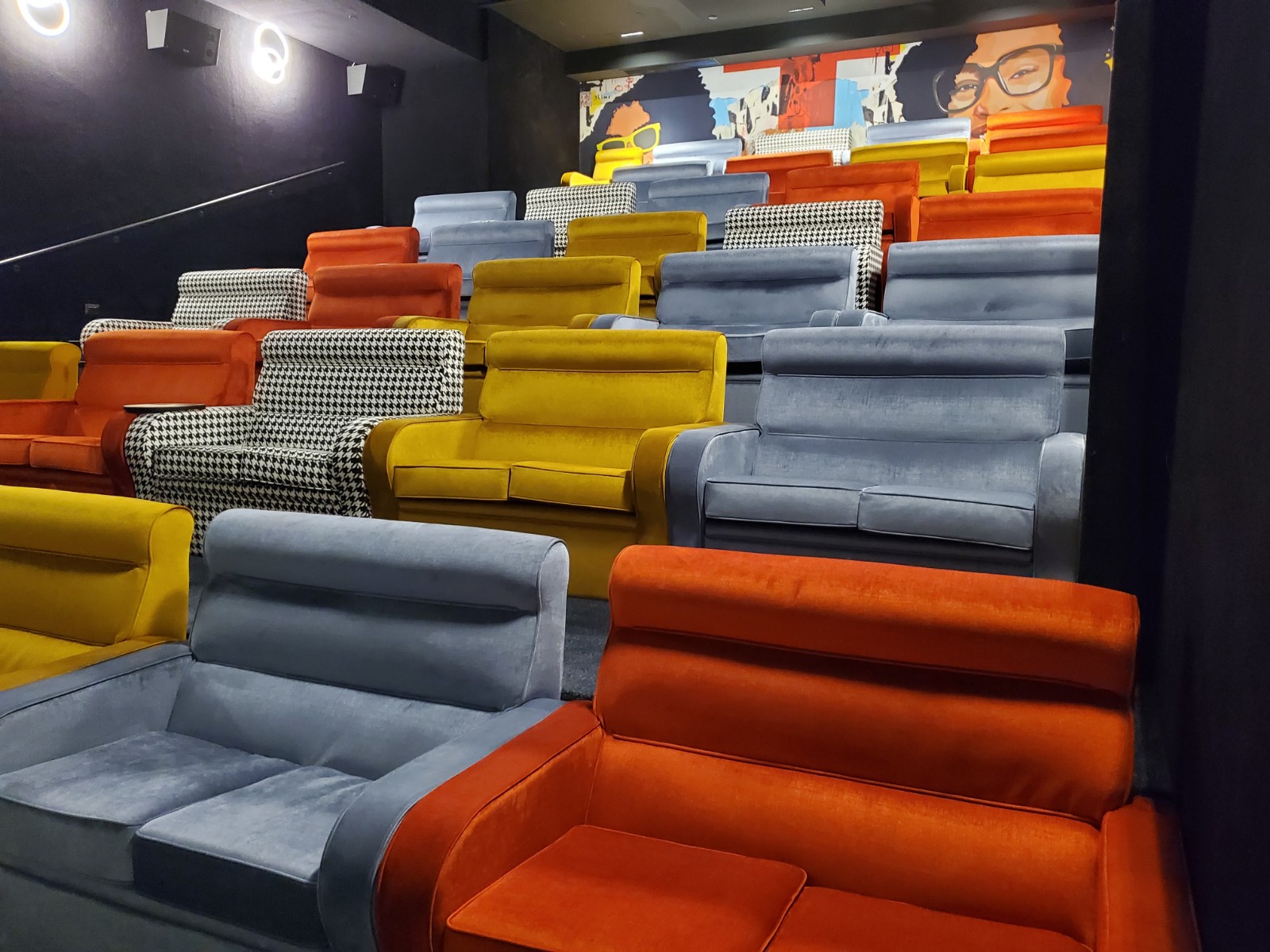 לראשונה, מובילנד מגיעה לתל אביב: בית קולנוע חדש ייפתח במתחם מלון מנדרין אשר משופץ בימים אלו ...